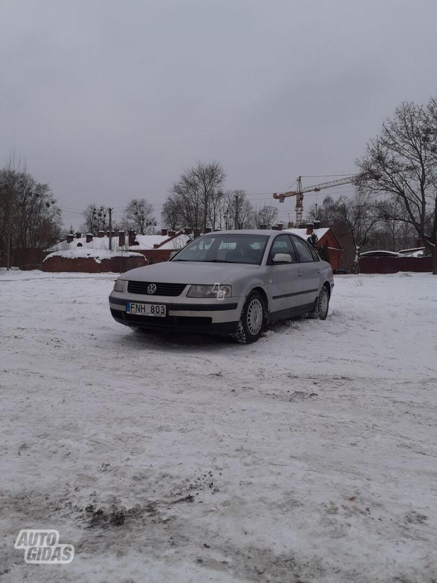 Volkswagen Passat 1996 Kauņa, ar dzinēja tilpumu 1.90 L un nobraukumu 413 tūkst. km par 950 €, foto 3 vietnē AUTOMOTO.COM.LV