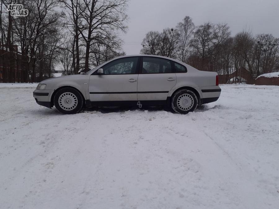 Volkswagen Passat 1996 Kauņa, ar dzinēja tilpumu 1.90 L un nobraukumu 413 tūkst. km par 950 €, foto 7 vietnē AUTOMOTO.COM.LV