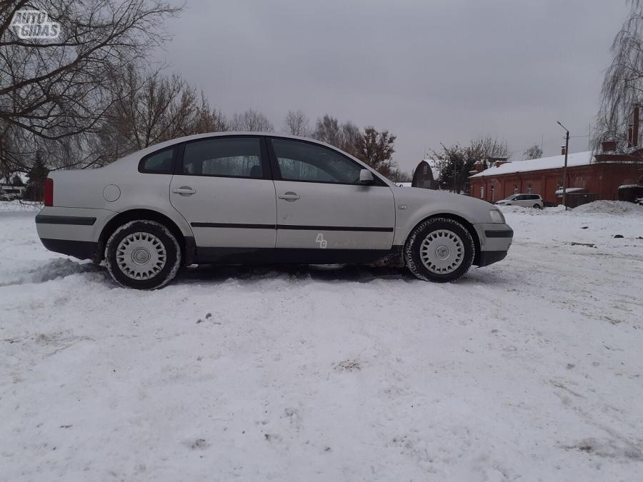 Volkswagen Passat 1996 Kauņa, ar dzinēja tilpumu 1.90 L un nobraukumu 413 tūkst. km par 950 €, foto 8 vietnē AUTOMOTO.COM.LV