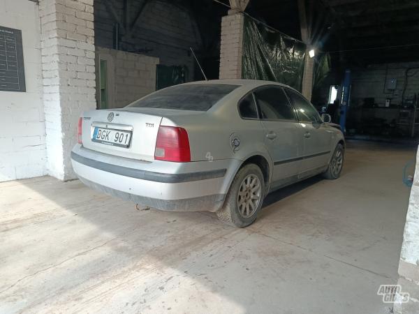 Volkswagen Passat 1996 Joniškis, ar dzinēja tilpumu 1.90 L un nobraukumu 30 tūkst. km par 250 €, foto 1 vietnē AUTOMOTO.COM.LV