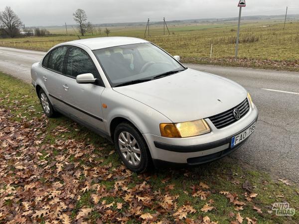 Volkswagen Passat 1997 Varėna, ar dzinēja tilpumu 1.60 L un nobraukumu 288 tūkst. km par 660 €, foto 1 vietnē AUTOMOTO.COM.LV