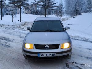 Volkswagen Passat 1997 in Vilnius, with an engine capacity of 1.60 L and mileage of 350 thousand km for 599 €, photo 2 on AUTOMOTO.COM.LV