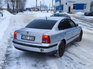 Volkswagen Passat 1997 in Vilnius, with an engine capacity of 1.60 L and mileage of 350 thousand km for 599 €, photo 4 on AUTOMOTO.COM.LV