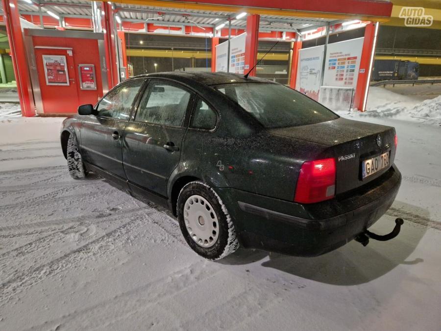 Volkswagen Passat 1997 Klaipėda, ar dzinēja tilpumu 1.80 L un nobraukumu 199 tūkst. km par 700 €, foto 4 vietnē AUTOMOTO.COM.LV