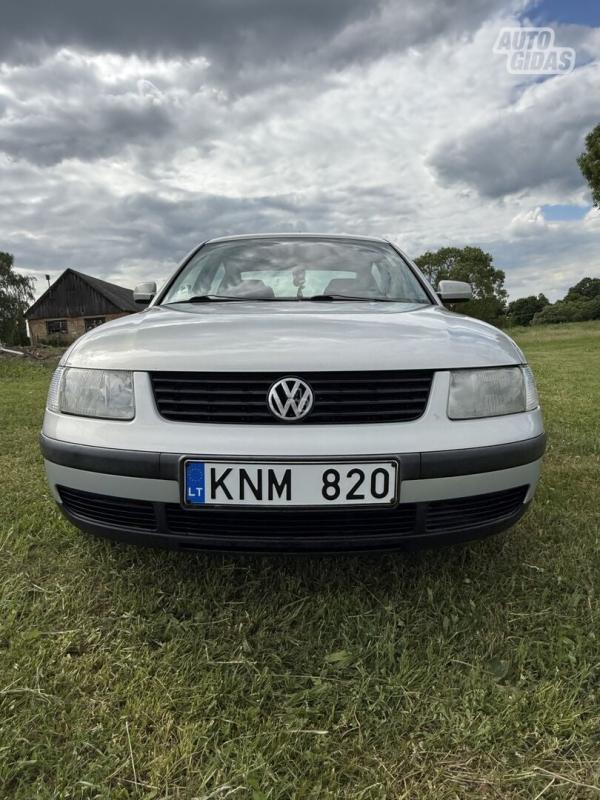 Volkswagen Passat 1997 Kalvarija, ar dzinēja tilpumu 1.80 L un nobraukumu 272 tūkst. km par 900 €, foto 1 vietnē AUTOMOTO.COM.LV
