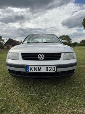 Volkswagen Passat 1997 in Kalvarija, with an engine capacity of 1.80 L and mileage of 272 thousand km for 900 €, photo  on AUTOMOTO.COM.LV