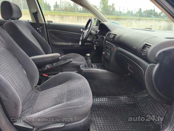 Volkswagen Passat 1997 in Tartu, with an engine capacity of 1.80 L and mileage of 325 thousand km for 790 €, photo 9 on AUTOMOTO.COM.LV