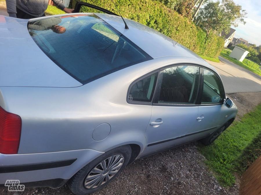 Volkswagen Passat 1997 Alīta, ar dzinēja tilpumu 1.60 L un nobraukumu 251 tūkst. km par 999 €, foto 4 vietnē AUTOMOTO.COM.LV