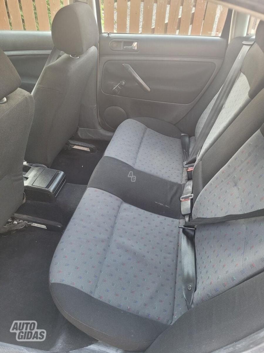 Volkswagen Passat 1997 Alīta, ar dzinēja tilpumu 1.60 L un nobraukumu 251 tūkst. km par 999 €, foto 7 vietnē AUTOMOTO.COM.LV