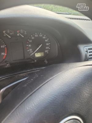 Volkswagen Passat 1997 Alīta, ar dzinēja tilpumu 1.60 L un nobraukumu 251 tūkst. km par 999 €, foto 8 vietnē AUTOMOTO.COM.LV