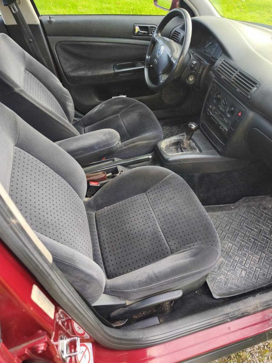Volkswagen Passat 1997 Kunda, ar dzinēja tilpumu 1.60 L un nobraukumu 331 tūkst. km par 1000 €, foto 11 vietnē AUTOMOTO.COM.LV