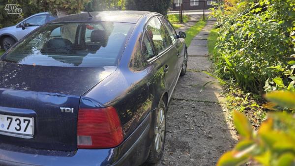 Volkswagen Passat 1997 in Kaunas on AUTOMOTO.COM.LV Volkswagen Passat 1997 in Kaunas, with an engine capacity of 1.90 L and mileage of 270 thousand km for 650 €, photo 5 on AUTOMOTO.COM.LV