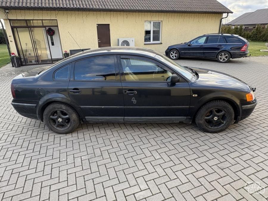 Volkswagen Passat 1998 Mažeikiai, ar dzinēja tilpumu 1.90 L un nobraukumu 483 tūkst. km par 900 €, foto 4 vietnē AUTOMOTO.COM.LV