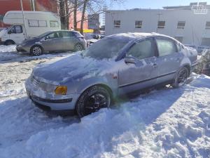 Volkswagen Passat 1998 in Vilnius, with an engine capacity of 1.80 L and mileage of 309 thousand km for 430 €, photo  on AUTOMOTO.COM.LV