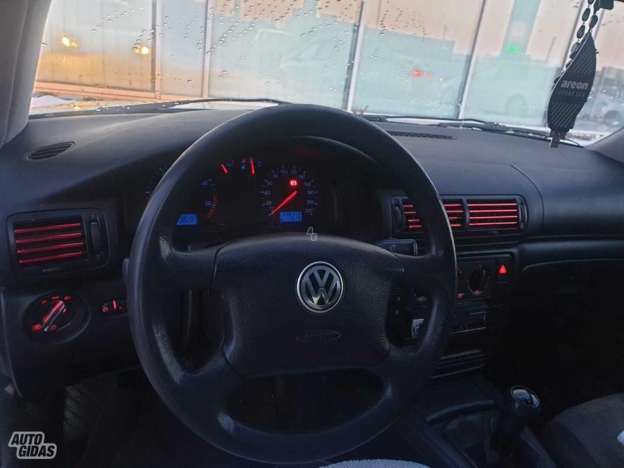 Volkswagen Passat 1998 Kauņa, ar dzinēja tilpumu 1.90 L un nobraukumu 305 tūkst. km par 600 €, foto 6 vietnē AUTOMOTO.COM.LV
