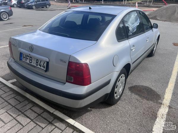Volkswagen Passat 1998 in Siauliai, with an engine capacity of 1.90 L and mileage of 330 thousand km for 580 €, photo 4 on AUTOMOTO.COM.LV