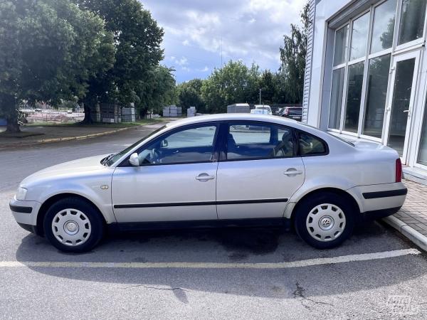 Volkswagen Passat 1998 in Siauliai, with an engine capacity of 1.90 L and mileage of 330 thousand km for 580 €, photo 2 on AUTOMOTO.COM.LV