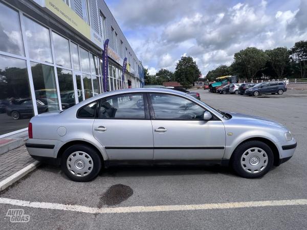Volkswagen Passat 1998 in Siauliai, with an engine capacity of 1.90 L and mileage of 330 thousand km for 580 €, photo 5 on AUTOMOTO.COM.LV