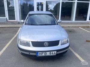 Volkswagen Passat 1998 Šauļi, ar dzinēja tilpumu 1.90 L un nobraukumu 338 tūkst. km par 580 €, foto 8 vietnē AUTOMOTO.COM.LV
