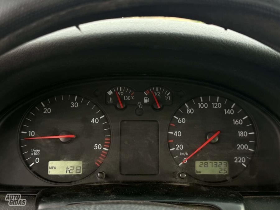Volkswagen Passat 1998 Šilutė, ar dzinēja tilpumu 1.90 L un nobraukumu 287 tūkst. km par 899 €, foto 14 vietnē AUTOMOTO.COM.LV
