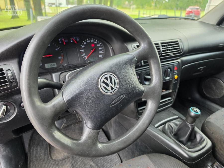 Volkswagen Passat 1998 in Jurbarkas, with an engine capacity of 1.90 L and mileage of 424 thousand km for 450 €, photo 6 on AUTOMOTO.COM.LV