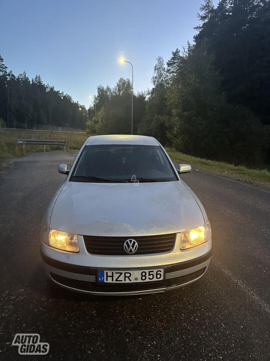Volkswagen Passat 1998 in Vilnius, with an engine capacity of 1.90 L and mileage of 409 thousand km for 750 €, photo 1 on AUTOMOTO.COM.LV