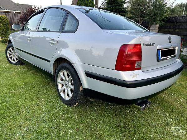Volkswagen Passat 1998 in Vilnius, with an engine capacity of 1.60 L and mileage of 276 thousand km for 599 €, photo 3 on AUTOMOTO.COM.LV