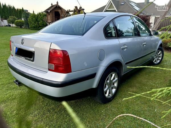 Volkswagen Passat 1998 in Vilnius, with an engine capacity of 1.60 L and mileage of 276 thousand km for 599 €, photo 5 on AUTOMOTO.COM.LV