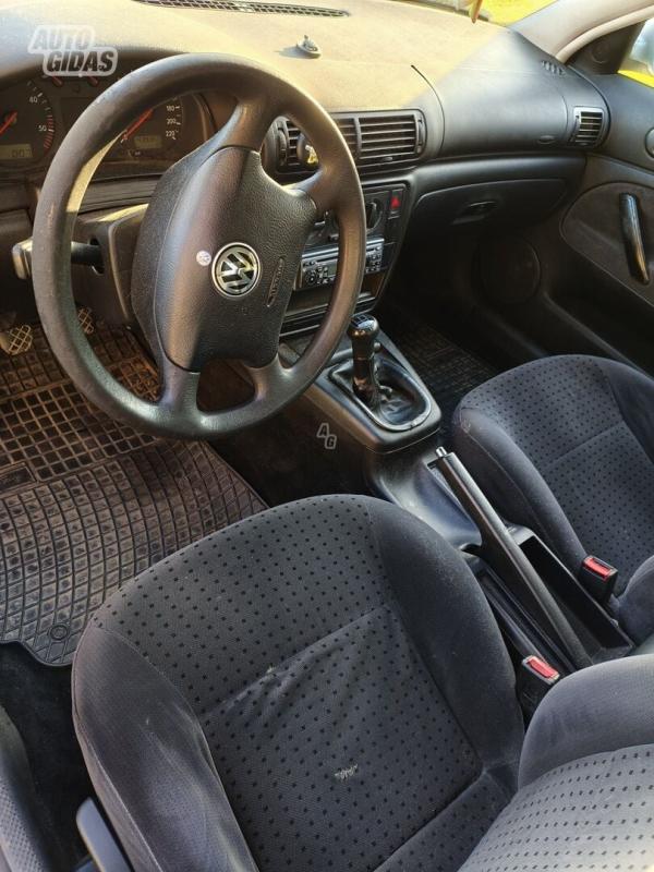 Volkswagen Passat 1998 Šilalė vietnē Volkswagen Passat 1998 Šilalė, ar dzinēja tilpumu 1.90 L un nobraukumu 439 tūkst. km par 1000 €, foto 6 vietnē AUTOMOTO.COM.LV