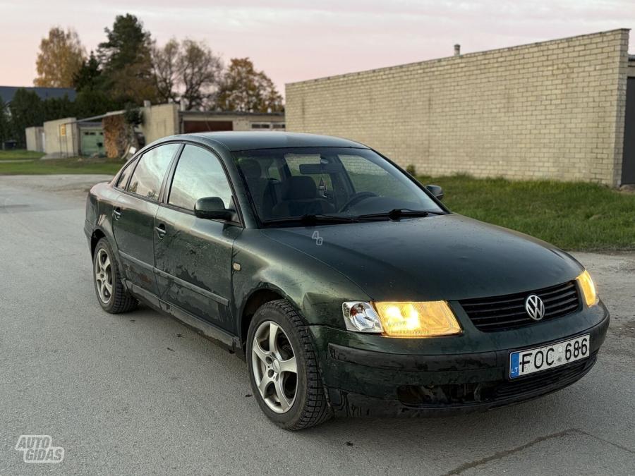 Volkswagen Passat 1998 in Klaipeda, with an engine capacity of 1.90 L and mileage of 380 thousand km for 500 €, photo 1 on AUTOMOTO.COM.LV