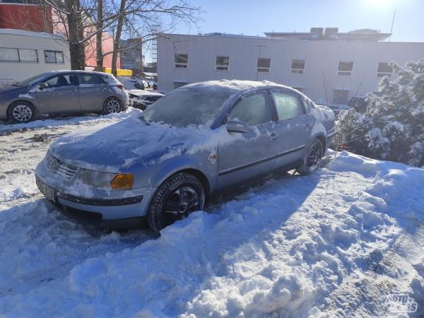 Volkswagen Passat 1999 in Vilnius, with an engine capacity of 1.80 L and mileage of 309 thousand km for 430 €, photo 5 on AUTOMOTO.COM.LV