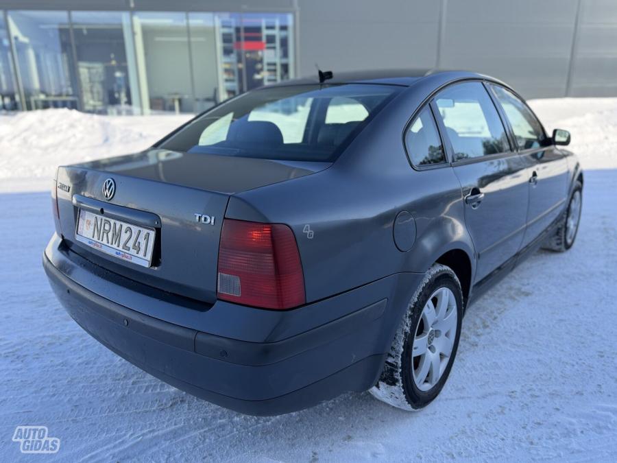 Volkswagen Passat 1999 Utena, ar dzinēja tilpumu 1.90 L un nobraukumu 378 tūkst. km par 1050 €, foto 5 vietnē AUTOMOTO.COM.LV