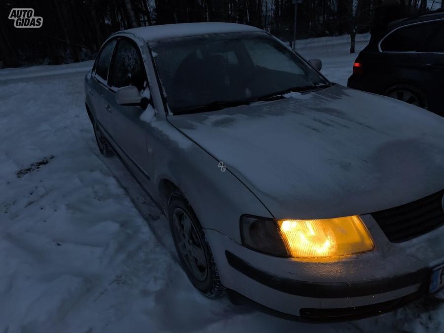 Volkswagen Passat 1999 in Mazeikiai, with an engine capacity of 1.80 L and mileage of 400 thousand km for 450 €, photo 2 on AUTOMOTO.COM.LV