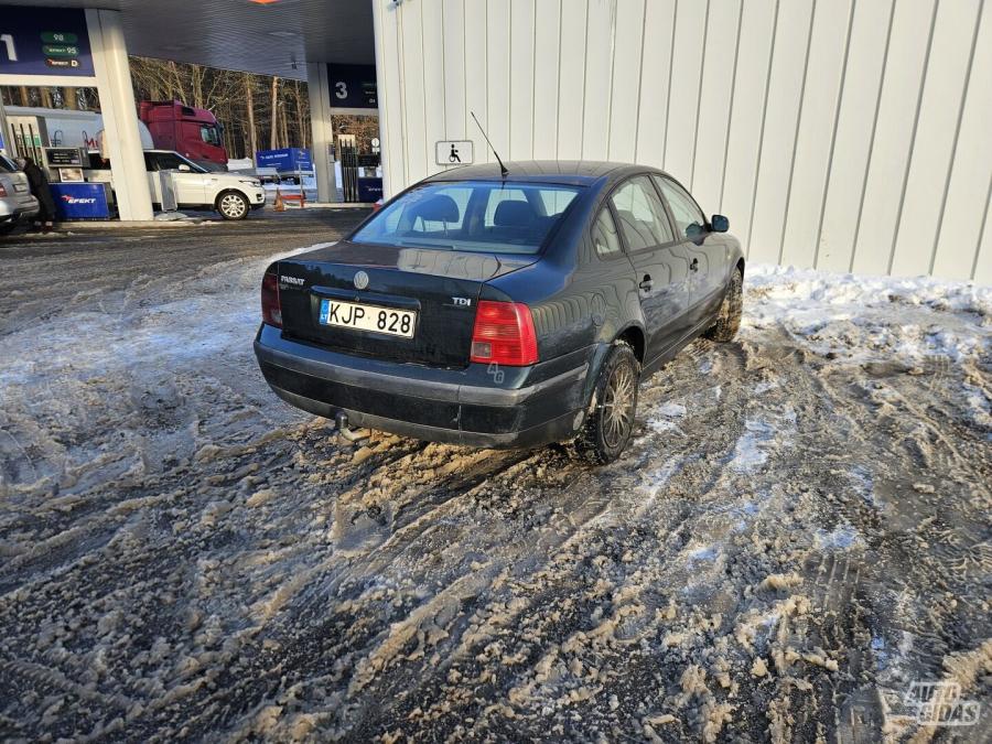 Volkswagen Passat 1999 Jurbarkas, ar dzinēja tilpumu 1.90 L un nobraukumu 3861 tūkst. km par 1150 €, foto 3 vietnē AUTOMOTO.COM.LV