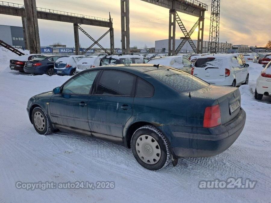 Volkswagen Passat 1999 Tallina, ar dzinēja tilpumu 1.90 L un nobraukumu 383 tūkst. km par 599 €, foto 4 vietnē AUTOMOTO.COM.LV