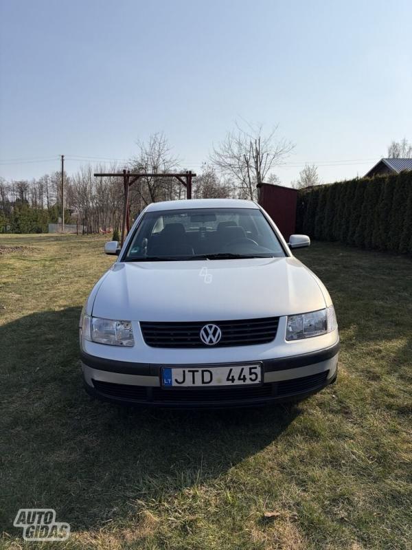 Volkswagen Passat 1999 Marijampole, ar dzinēja tilpumu 1.80 L un nobraukumu 191 tūkst. km par 1200 €, foto 1 vietnē AUTOMOTO.COM.LV