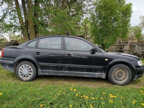 Volkswagen Passat 1999 in Joniskis, with an engine capacity of 1.60 L and mileage of 347 thousand km for 400 €, photo 3 on AUTOMOTO.COM.LV
