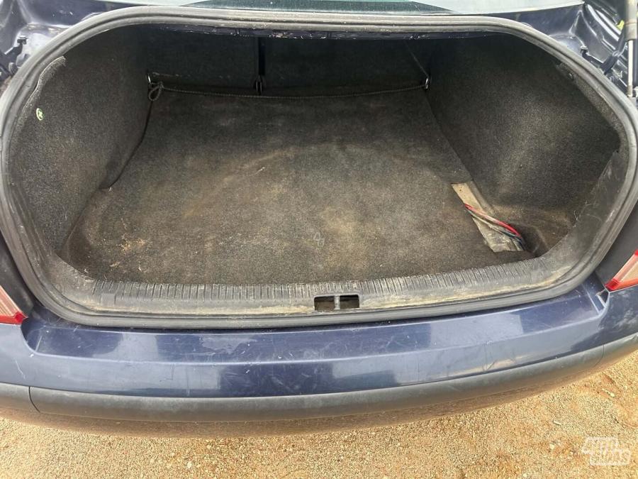 Volkswagen Passat 1999 in Alytus, with an engine capacity of 1.90 L and mileage of 470 thousand km for 950 €, photo 1 on AUTOMOTO.COM.LV