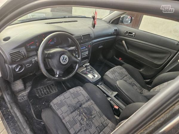 Фольксваген Пассат 1999 в Вилкавишкис на AUTOMOTO.COM.LV Фольксваген Пассат 1999 в Вилкавишкис, объемом двигателя 2.30 л и пробегом 303 тыс. км за 599 €, фото 7 на AUTOMOTO.COM.LV