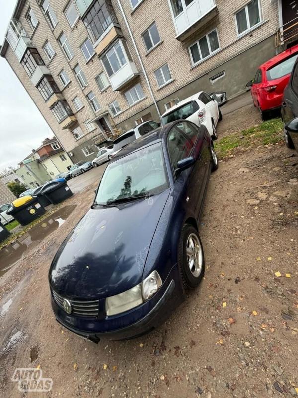 Volkswagen Passat 1999 Šauļi, ar dzinēja tilpumu 1.80 L un nobraukumu 305 tūkst. km par 800 €, foto 3 vietnē AUTOMOTO.COM.LV