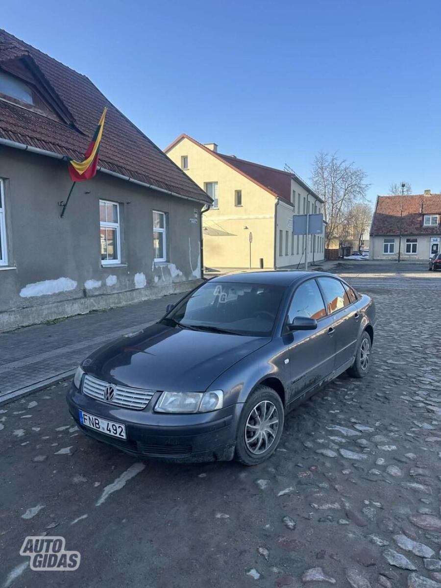 Volkswagen Passat 2000 Šilutė, ar dzinēja tilpumu 1.90 L un nobraukumu 300 tūkst. km par 550 €, foto 1 vietnē AUTOMOTO.COM.LV