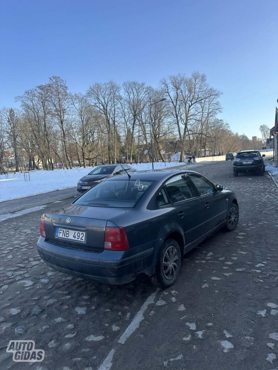 Volkswagen Passat 2000 Šilutė, ar dzinēja tilpumu 1.90 L un nobraukumu 300 tūkst. km par 550 €, foto 3 vietnē AUTOMOTO.COM.LV