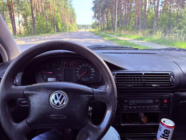 Volkswagen Passat 2000 Varėna, ar dzinēja tilpumu 1.90 L un nobraukumu 378 tūkst. km par 950 €, foto 9 vietnē AUTOMOTO.COM.LV