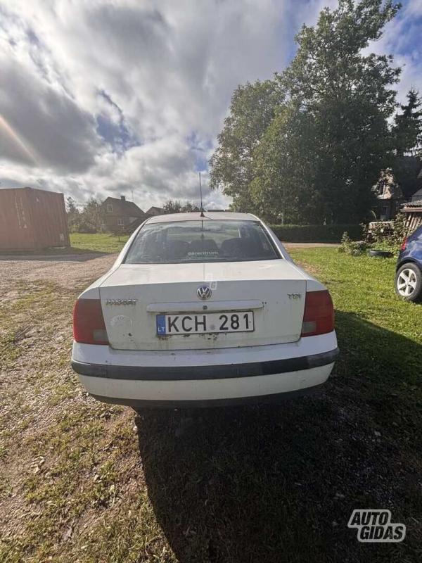Volkswagen Passat 2000 in Vilnius, with an engine capacity of 1.90 L and mileage of 0 thousand km for 320 €, photo 8 on AUTOMOTO.COM.LV