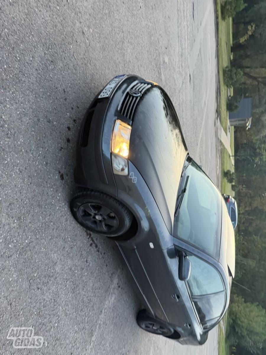 Volkswagen Passat 2000 Vilkaviškis, ar dzinēja tilpumu 1.90 L un nobraukumu 340 tūkst. km par 550 €, foto 5 vietnē AUTOMOTO.COM.LV