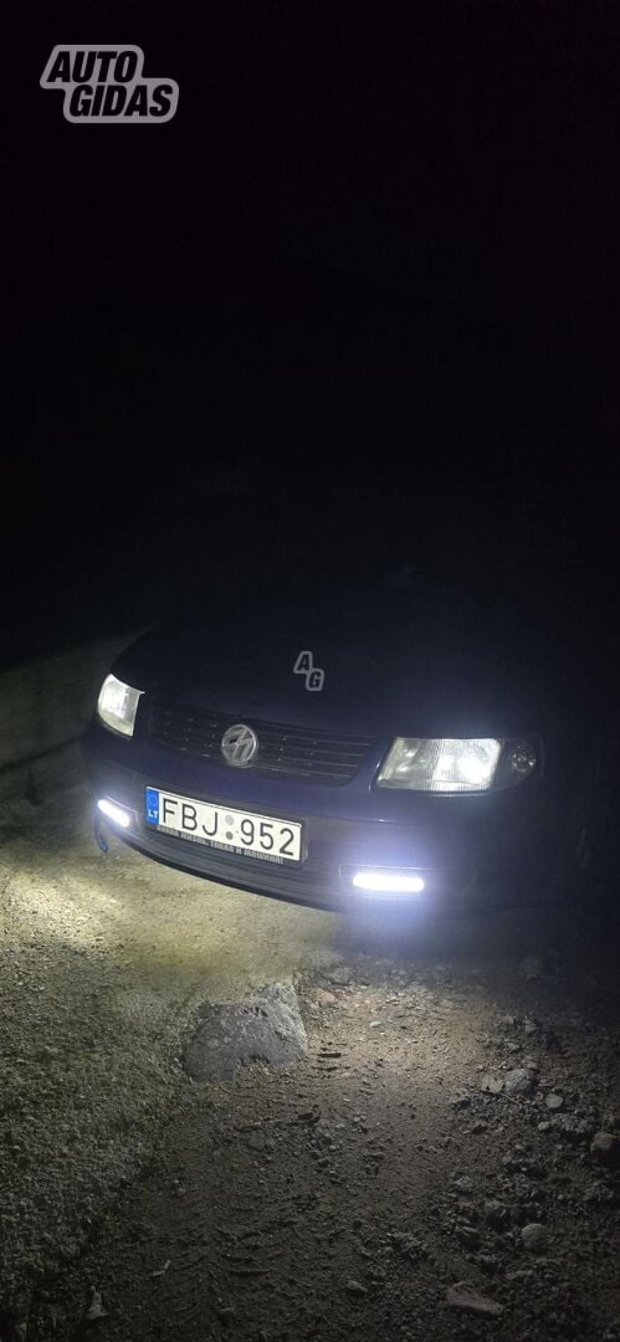 Volkswagen Passat 2000 Viļņa, ar dzinēja tilpumu 1.90 L un nobraukumu 321 tūkst. km par 900 €, foto 13 vietnē AUTOMOTO.COM.LV