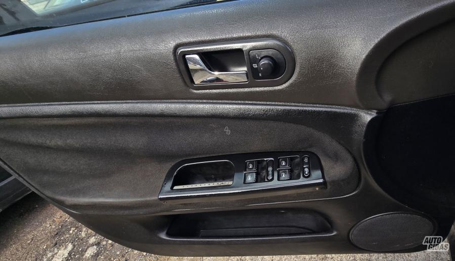 Volkswagen Passat 2000 Viļņa, ar dzinēja tilpumu 1.90 L un nobraukumu 321 tūkst. km par 900 €, foto 18 vietnē AUTOMOTO.COM.LV
