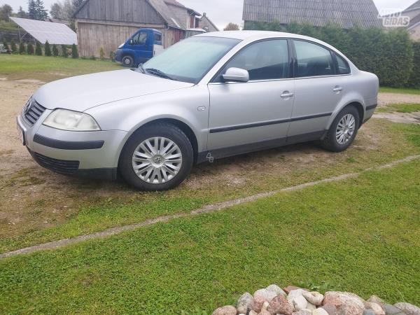 Volkswagen Passat 2000 in Marijampole, with an engine capacity of 1.60 L and mileage of 223 thousand km for 949 €, photo 3 on AUTOMOTO.COM.LV