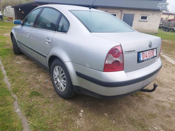 Volkswagen Passat 2000 in Marijampole, with an engine capacity of 1.60 L and mileage of 223 thousand km for 949 €, photo 4 on AUTOMOTO.COM.LV