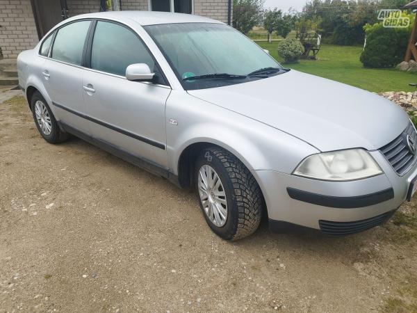 Volkswagen Passat 2000 in Marijampole, with an engine capacity of 1.60 L and mileage of 223 thousand km for 949 €, photo 5 on AUTOMOTO.COM.LV
